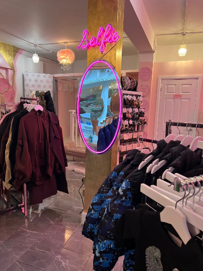 Selfie mirror - Oval led mirror, selfie mirror -LED MIRROR – Neon On Demand