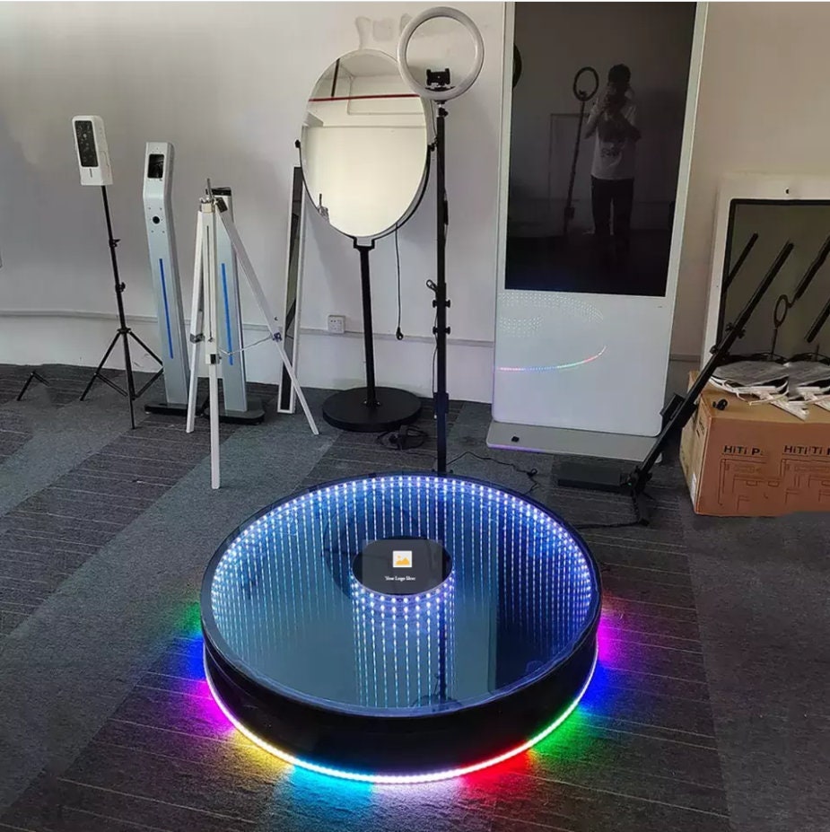 Infinity Glass mirror 360 photo booth | 360 SPINNER photobooth | Photo ...